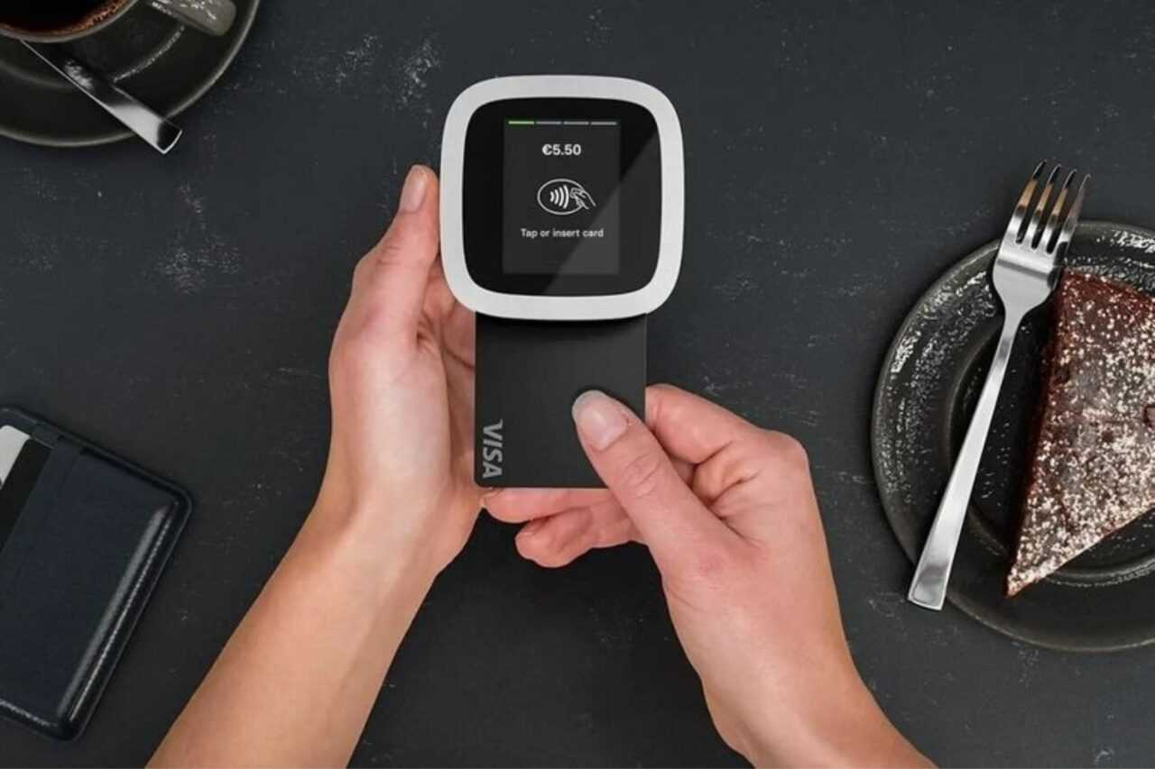 Revolut Reader : Notre avis sur ce mini lecteur de carte bancaire | Mon ...